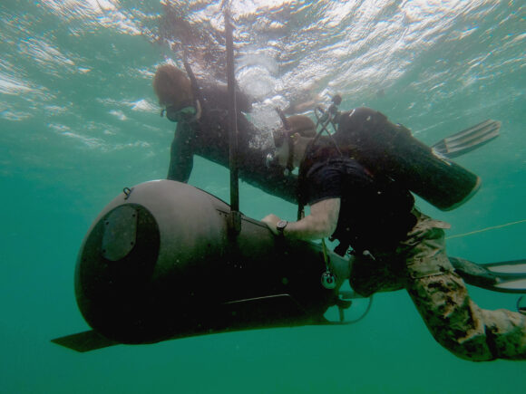 Submersible Boats | Diver Propulsion Vehicles | Underwater Scooters